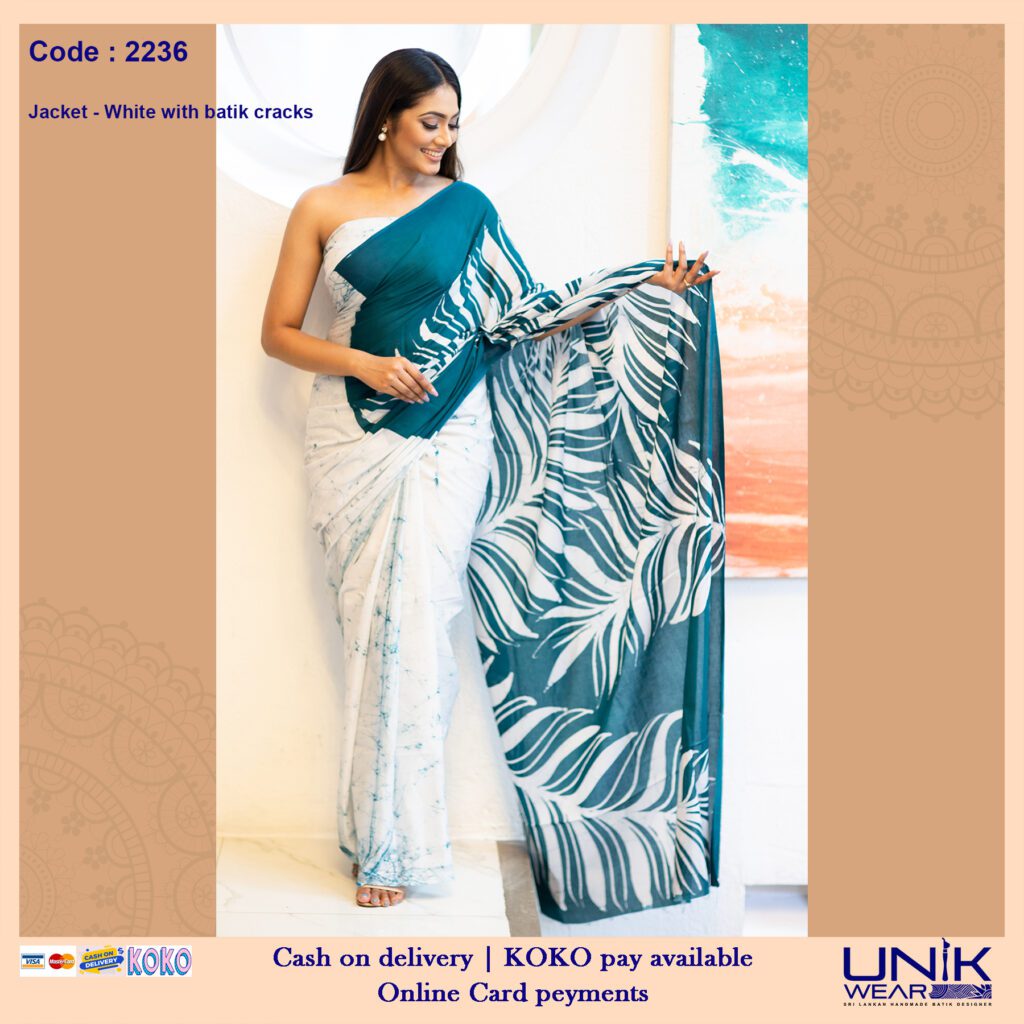 WHITE & GREEN SRI LANKAN HANDMADE COTTON BATIK SAREE 2236 - UnikWear.lk