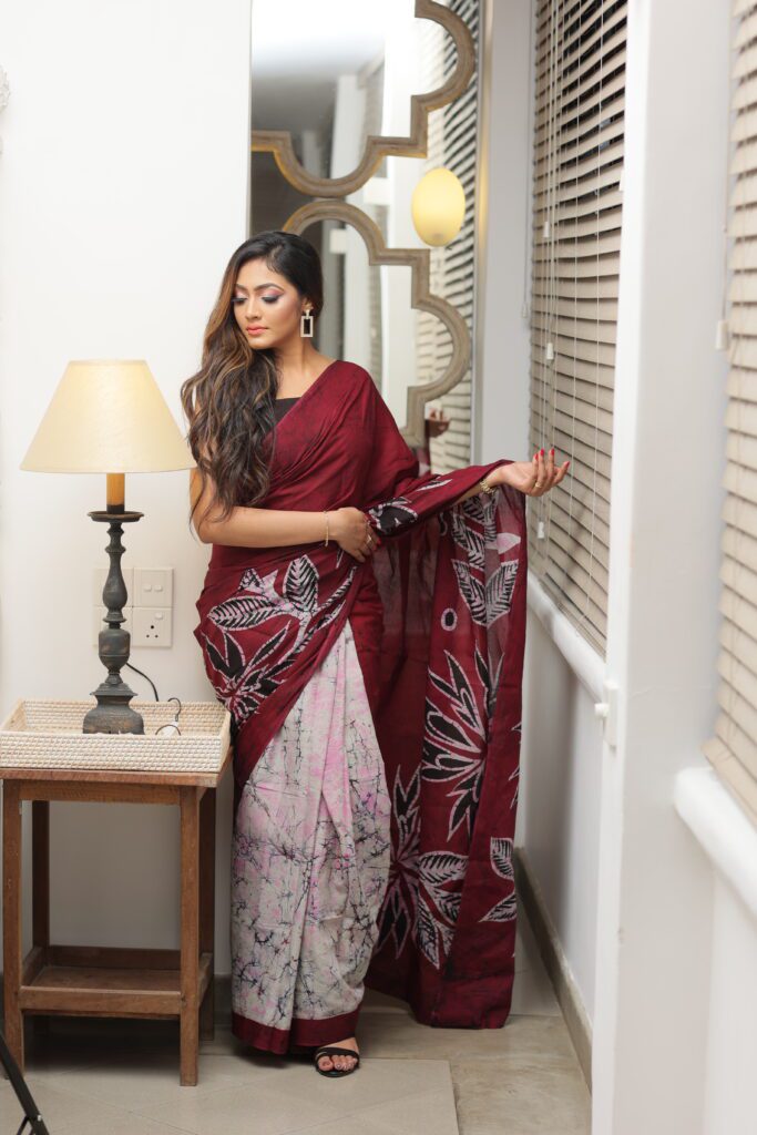 MULTI COLORS SRI LANKAN HANDMADE COTTON BATIK SAREE 2261TC - UnikWear.lk