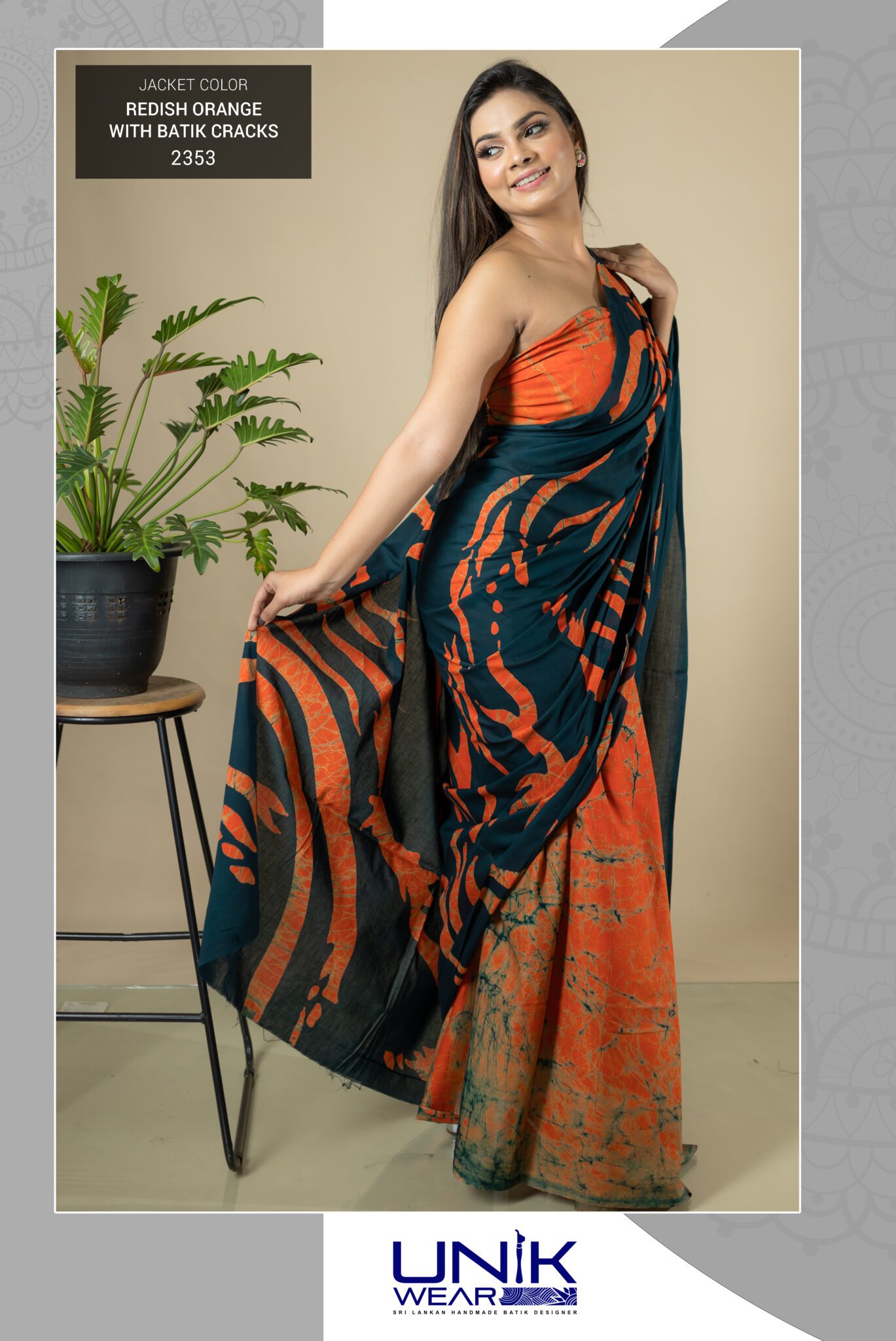 SRI LANKAN HANDMADE MODERN COTTON BATIK SAREE 2353 - UnikWear.lk